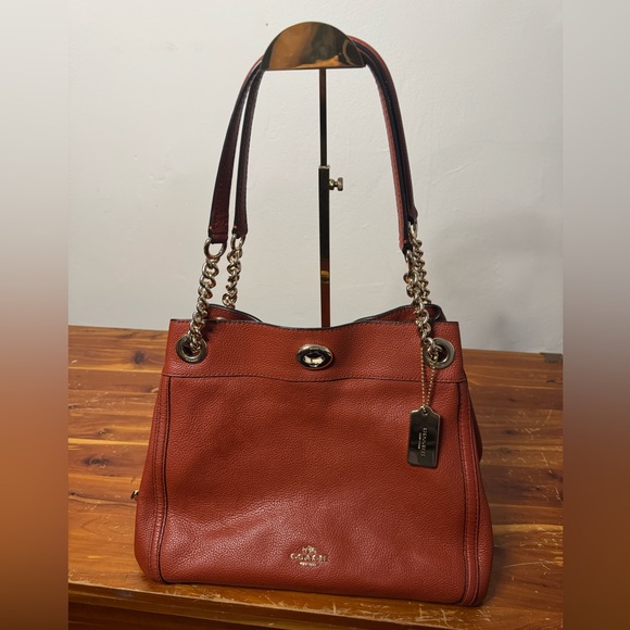 Coach | Bags | Coach 36855 Turn Lock Edie Shoulder Bag In Leather In ...